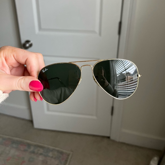Ray-Ban | Accessories | Rayban Large Aviators Gold | Poshmark